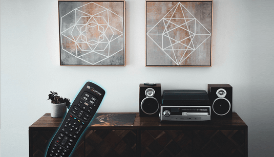 Universal Remotes Online in India at Best Price | Earthma